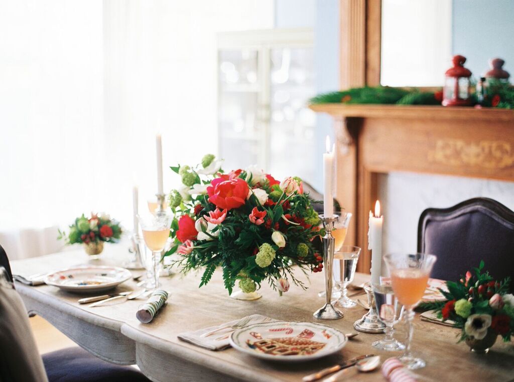 Christmas Dinner Table Setting - The Every Hostess