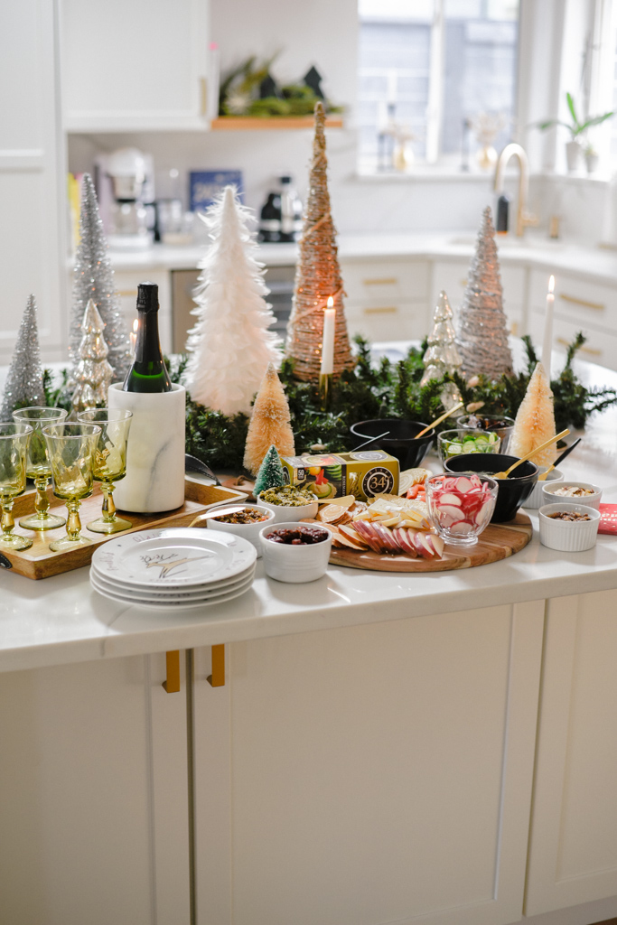 Hosting a Simple Holiday Cocktail Hour - The Every Hostess